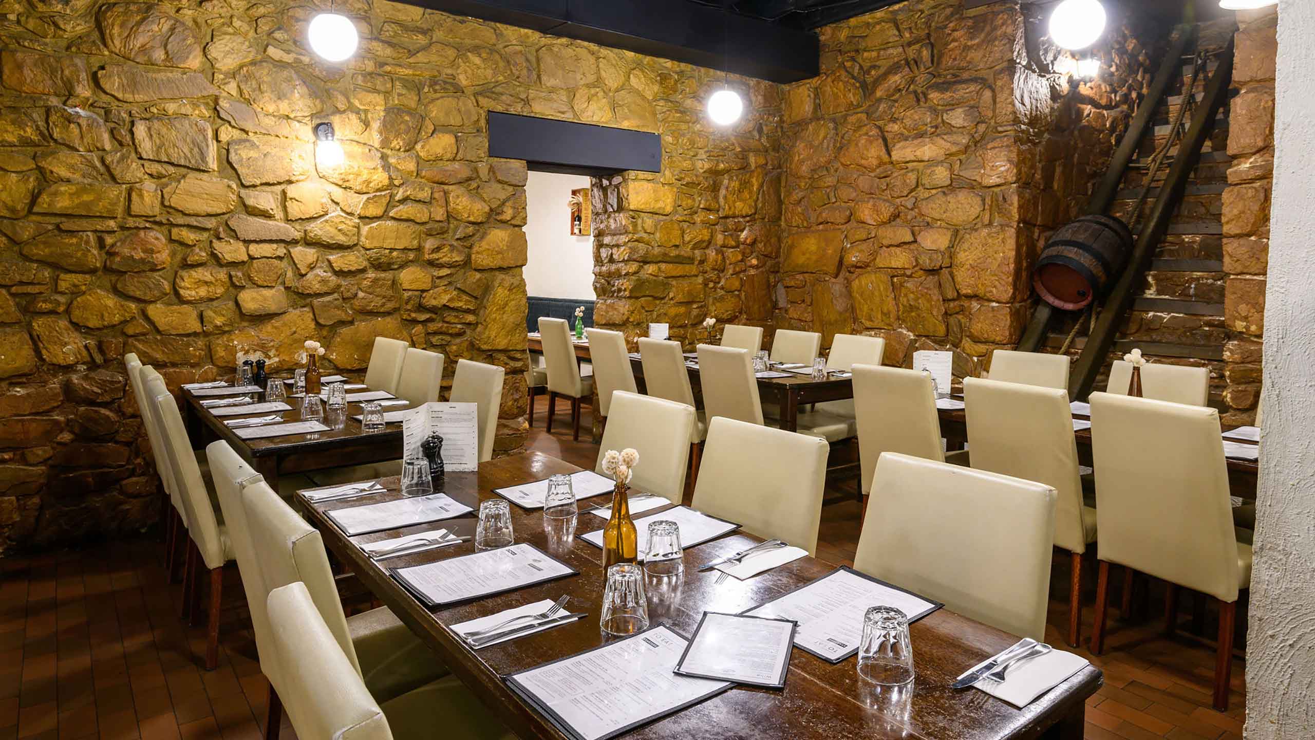 Cellar Restaurant | Bridgewater Inn